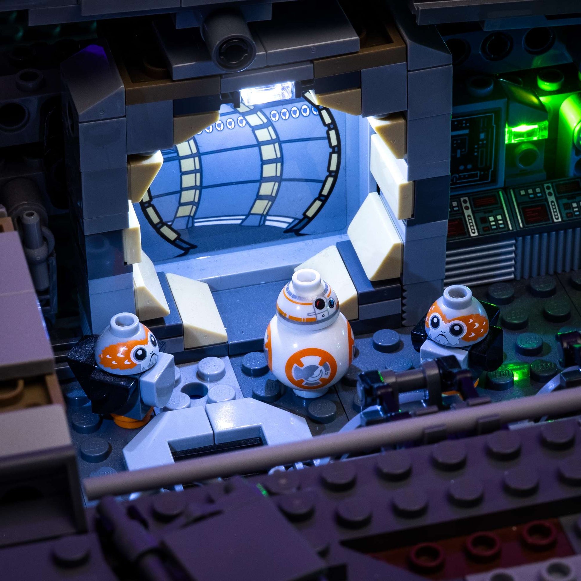 millennium falcon interior